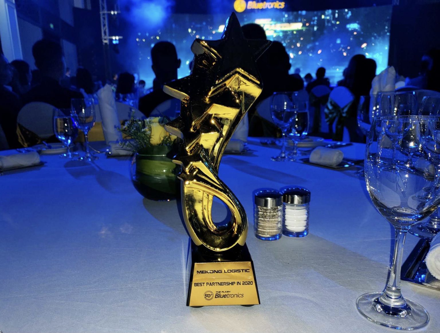 Best Partnership In 2020 Of Bluetronics - Mekong Logistics